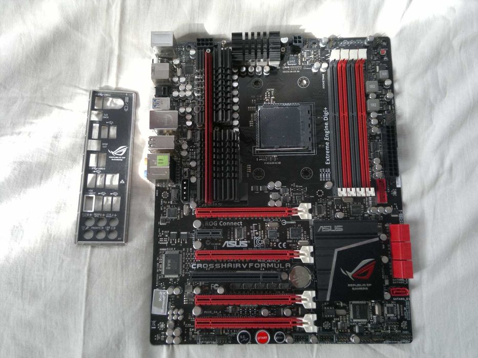 Asus Crosshair V Formula (AM3+): 1 300 грн. - Комплектуючі та аксесуари Дніпро на Olx