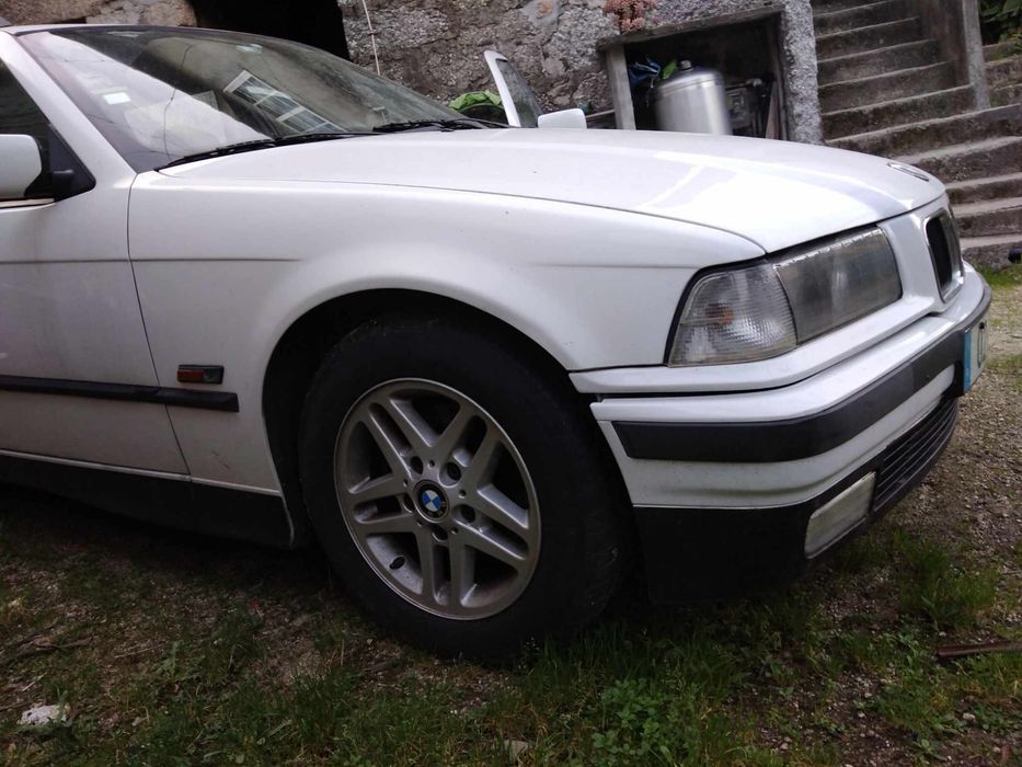 Bmw 318 tds bom estado Rendufinho • OLX Portugal