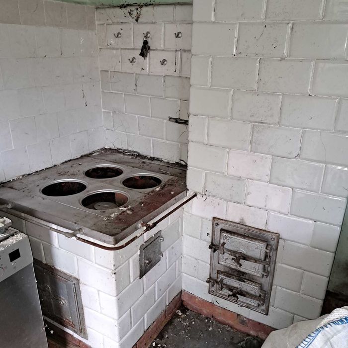 Stary piec kaflowy, kuchnia kaflowa stan b.dobry Radom • OLX.pl