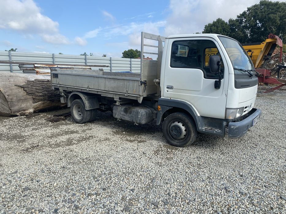 Wywrotka nissan cabstar 3.0 Brzezia Łąka • OLX.pl