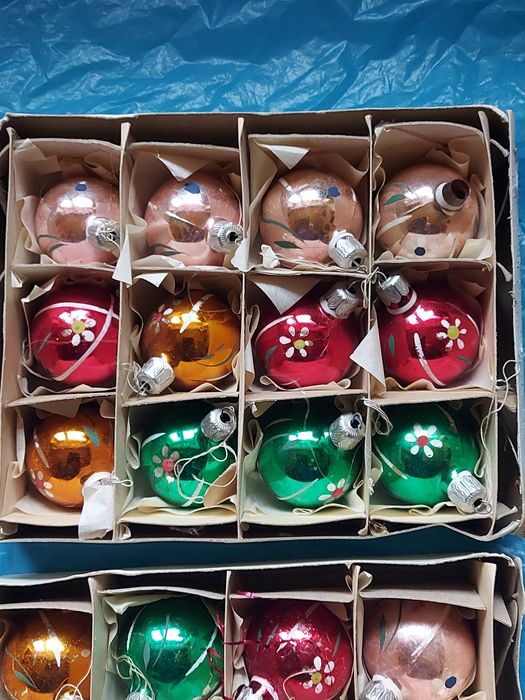 Bombki stare z czasów PRL szklane 23 sztuki kolorowe Antoniew • OLX.pl