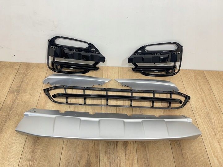 Решітка бампера BMW X3 G01 нижня середня без круізу решетка без круиза ...