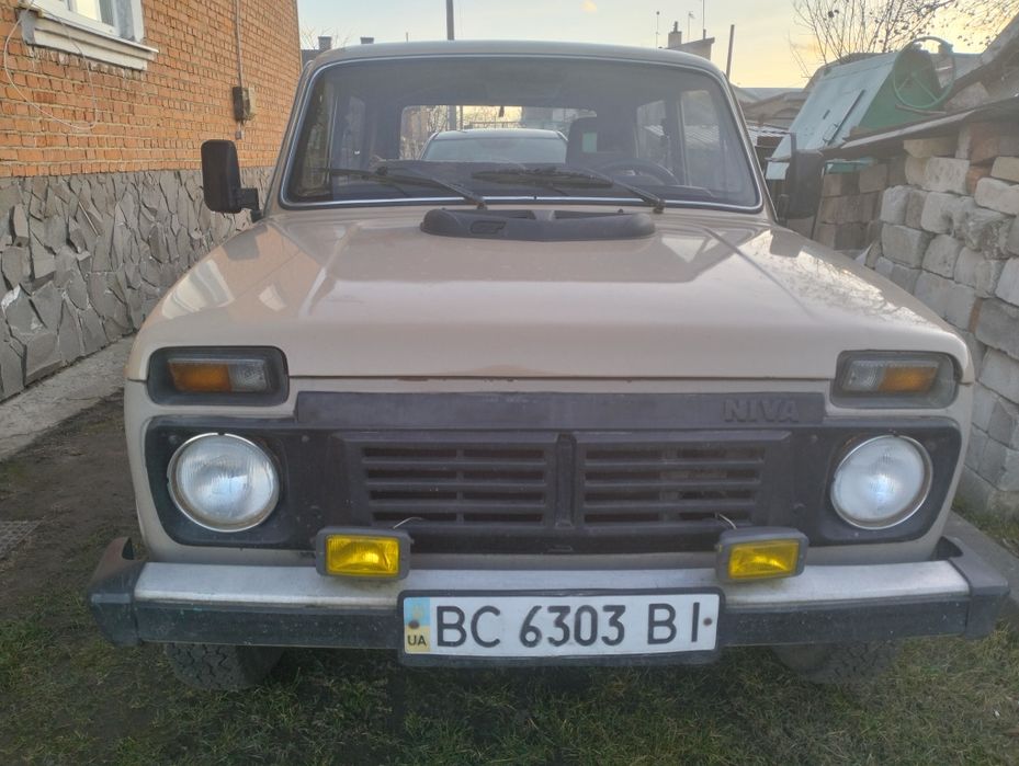 Ваз нива 2121 бензин: 2 200 $ - ВАЗ Куликів на Olx