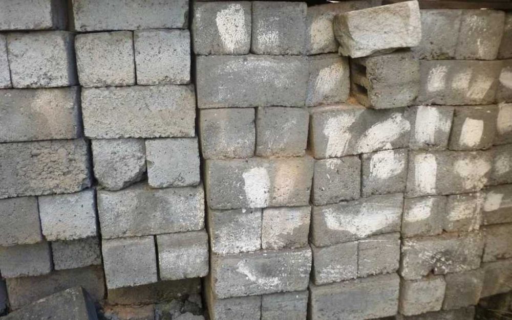 Pustaki hasiowe 800szt. i cegła z rozbiórki 1000szt. Rogóżno • OLX.pl