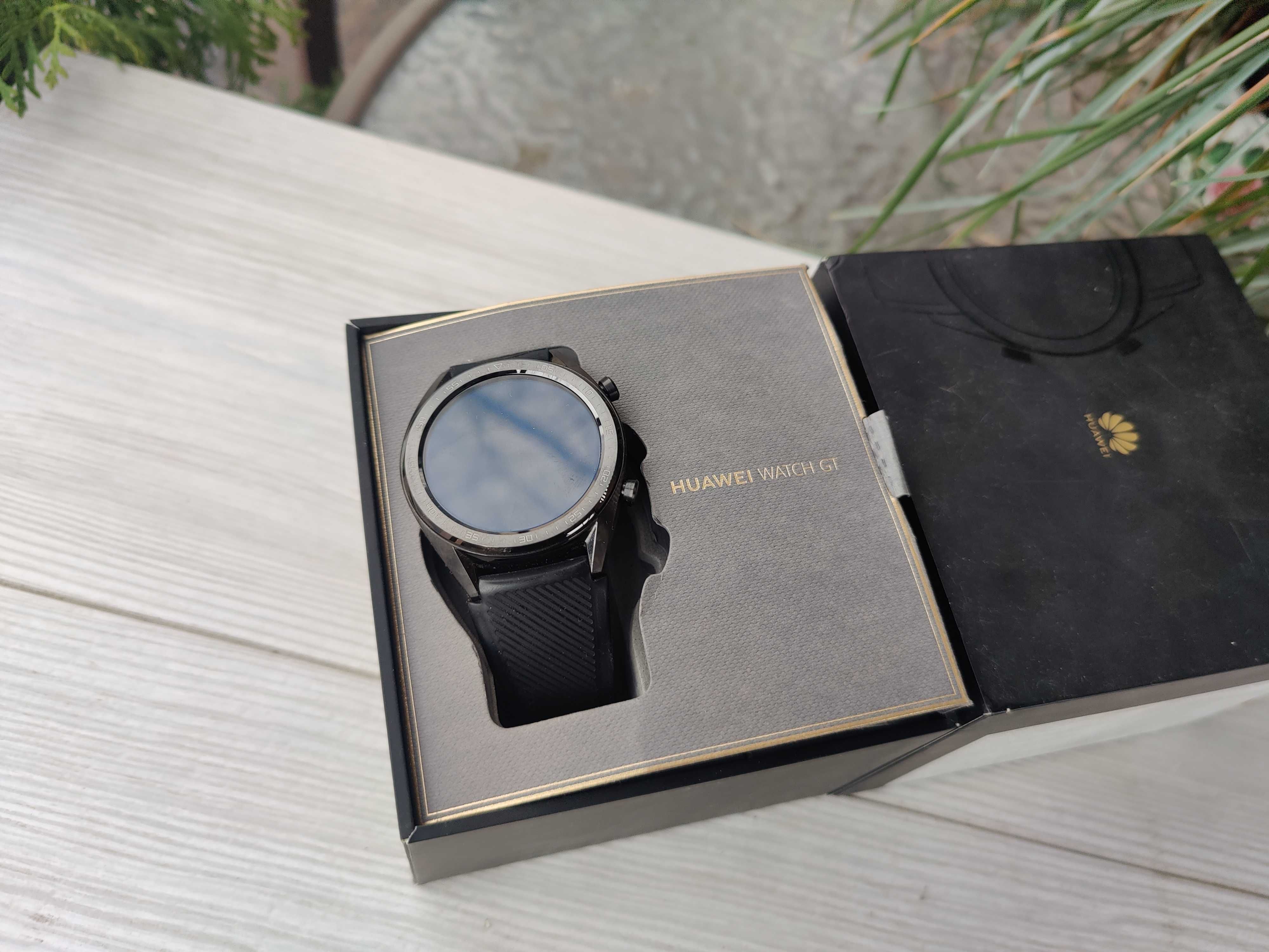 Смарт часы Huawei Watch GT (FTN-B19): 2 000 грн. - Смарт годинники ...