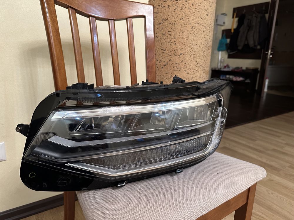 Фара на Volkswagen Tiguan 2022 р. Рестайл: 4 700 грн. - Передние фары ...