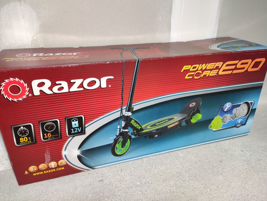 Razor Power Core E90 NOVO! Roios • OLX Portugal