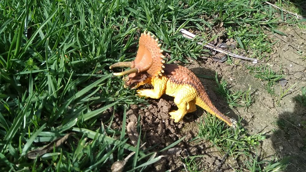 Dinossauros, réplicas 3 Carcavelos E Parede • OLX Portugal