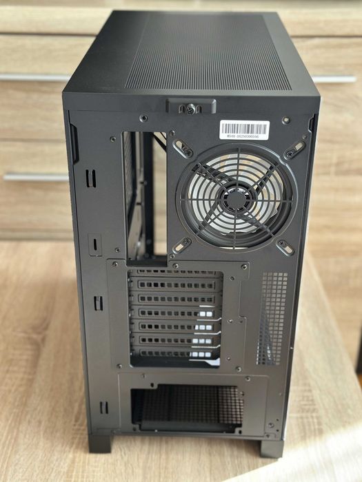 Duża obudowa ATX FSP/Fortron M540 Black, szkło hartowane, 4 went ARGB ...