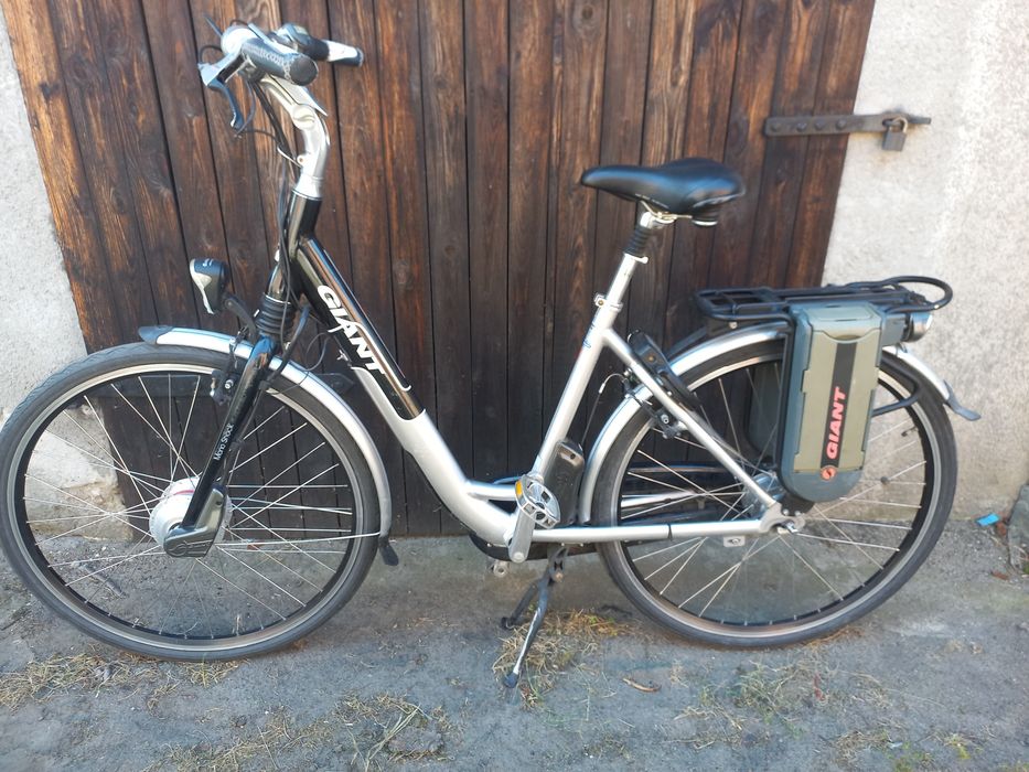 Rower elektryczny Giant Twist Hybrid 26v Szlichtyngowa • OLX.pl