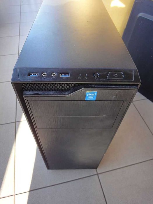 Obudowa komputera + płyta główna ASUS 885M-E Warszawa Targówek • OLX.pl