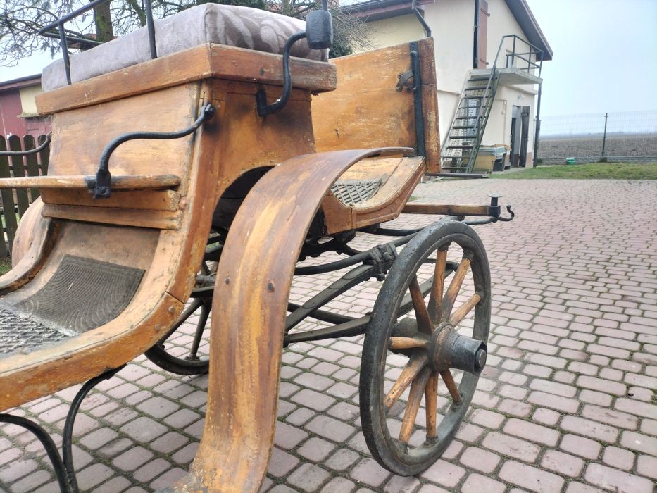 Bryczka konna na kołach drewnianych Jankowice • OLX.pl