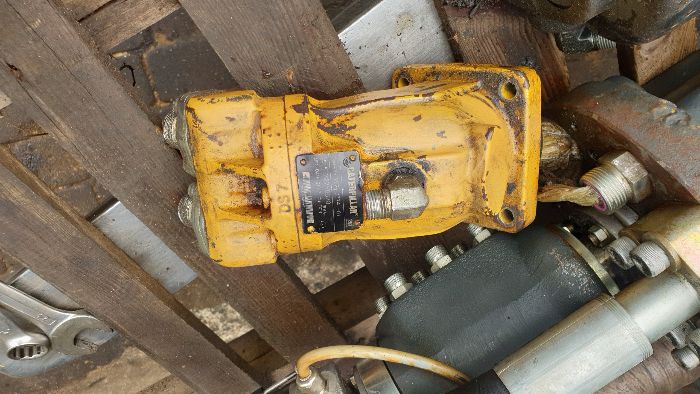 Koparka cat 313 d 315 d 316 silnik reduktora obrotu dr 140.227,56820 ...