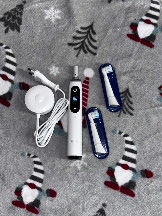 Szczoteczka soniczna Oral-b IO9 biała Łazy • OLX.pl