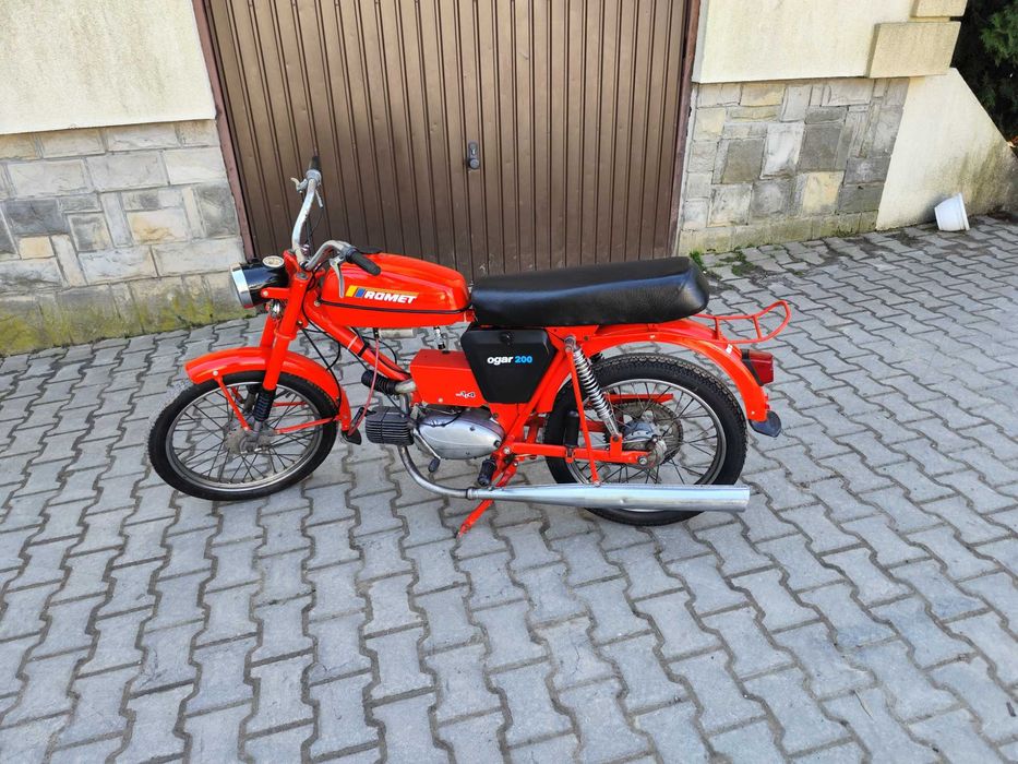 Romet ogar 200.Motorynka Komar Kocmyrzów • OLX.pl
