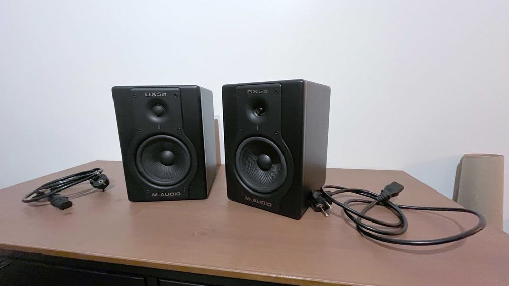 Colunas M-audio Studiophile BX5a Deluxe Queluz E Belas • OLX Portugal