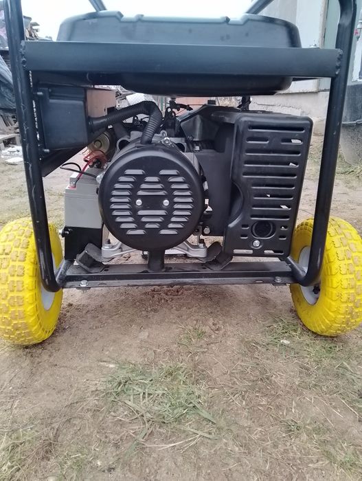 Генератор Compass 5кВт.: 15 000 грн. - Генератори Княжичі на Olx