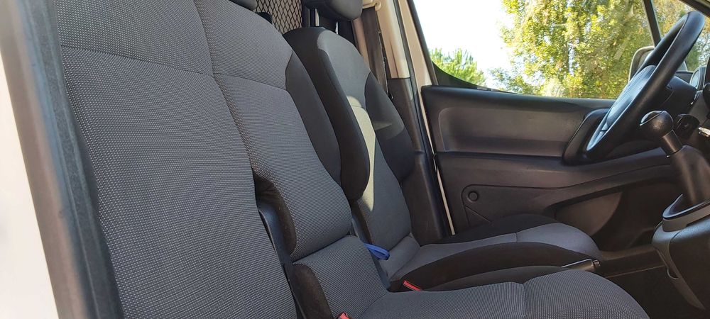 Berlingo Nacional L2 Longa 2018 94.500Km 100cv sem iva dedutível Orgens • OLX Portugal