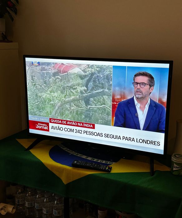 Smart TV 32” usada - Ótimo estado, funcionando 100% Campolide • OLX.pt