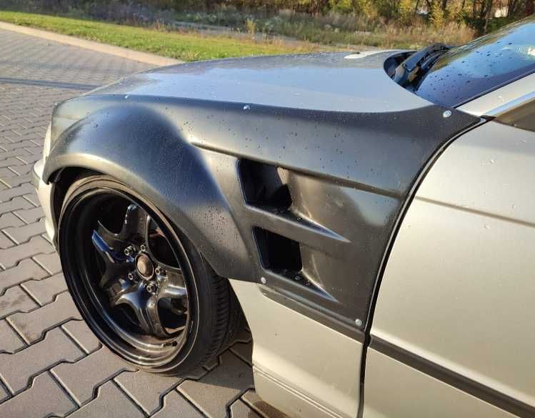 Bmw E30 E34 E36 E39 E46 E90 E92 E60 Wloty na błotniki z Abs Dobroń • OLX.pl