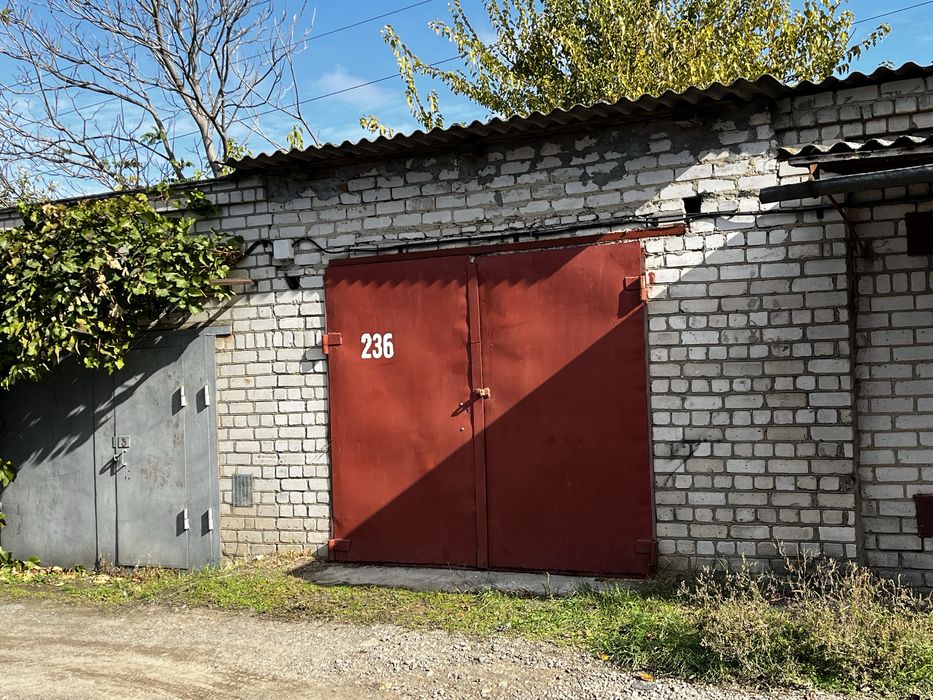 Гараж в АГК Стапель: 5 000 $ - Продаж гаражів, парковок Миколаїв на Olx