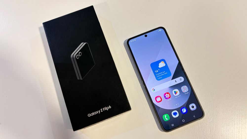 Samsung Galaxy Z Flip 6 5G 12/256Gb Silver Shadow Paranhos • OLX.pt
