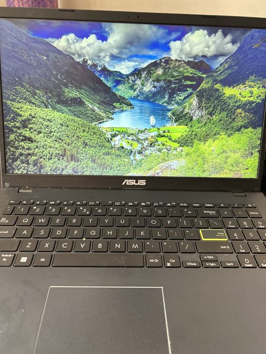 Laptop asus windows 11 home Łowicz • OLX.pl