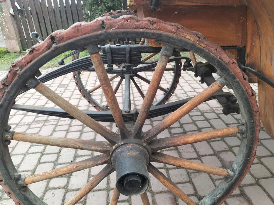 Bryczka konna na kołach drewnianych Jankowice • OLX.pl