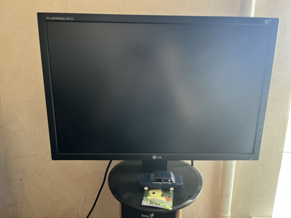 Монитор LG Flatron Wide: 400 грн. - Монітори Самар на Olx