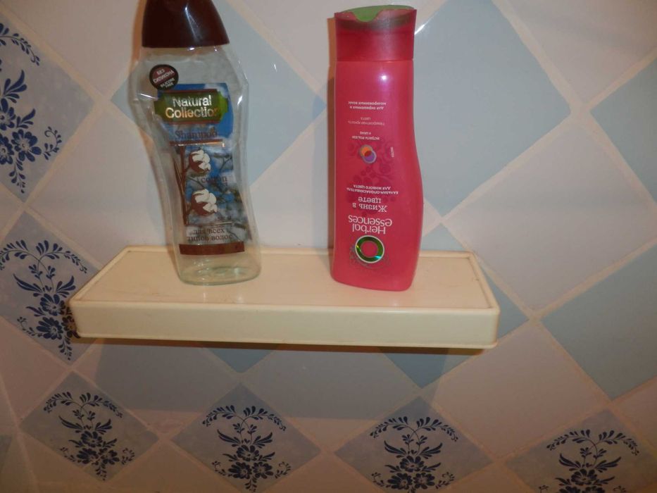 Набор для ванной комнаты шкафчики зеркало полочки пластмасс СССР 700 грн Меблі для ванної