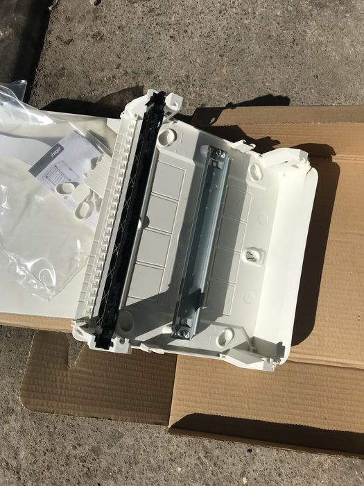 Щит Hager Golf 12 модулей наружный: 750 грн. - Електрика Київ на Olx