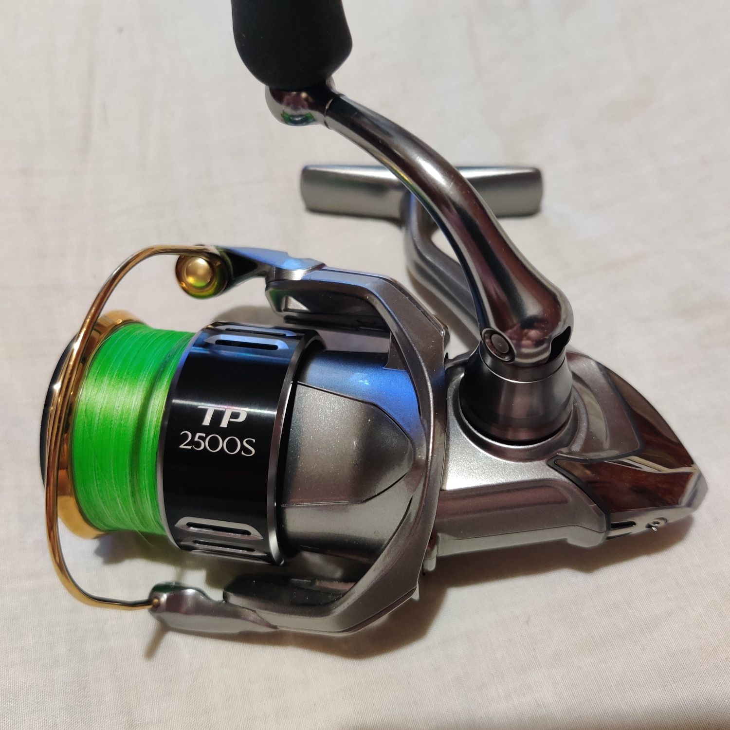 Катушка Shimano 15 Twin Power 2500S: 8 500 грн. - Полювання / риболовля ...