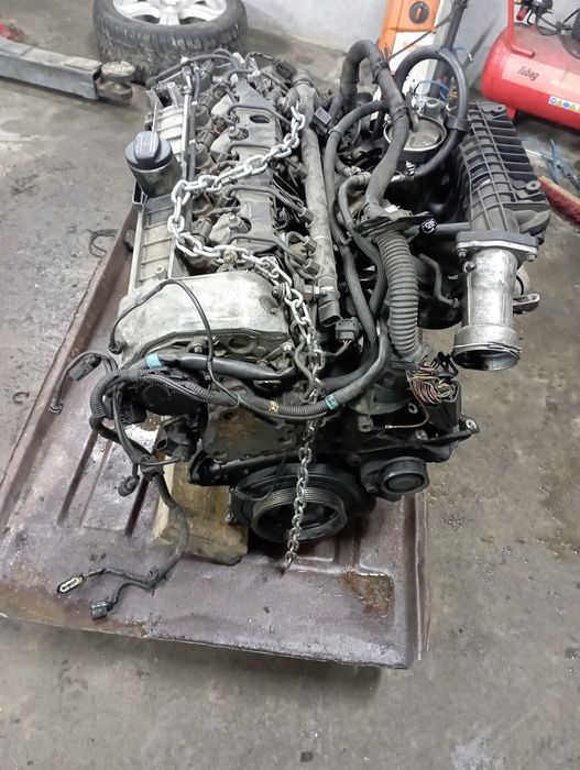 ОМ 647 Mercedes Benz w211 OM647: 900 € - Двигуни у зборі Тинне на Olx