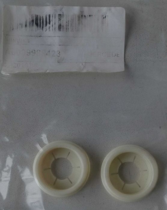 А0009988423 Мерседес два пылезащитных колпачка охлаждение АКПП: 100 грн ...