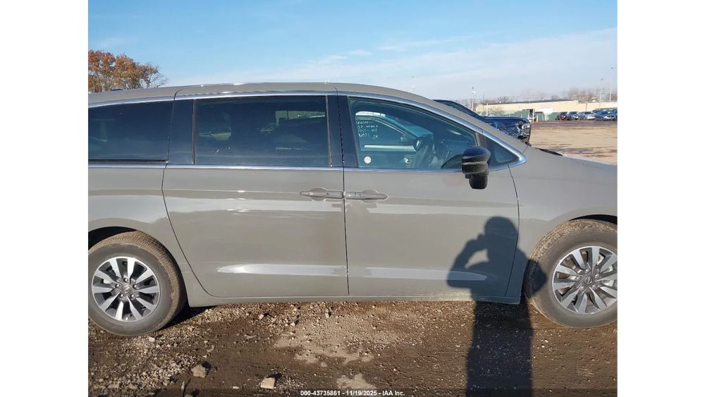 Chrysler Pacifica - Samochody Osobowe - Otomoto.pl