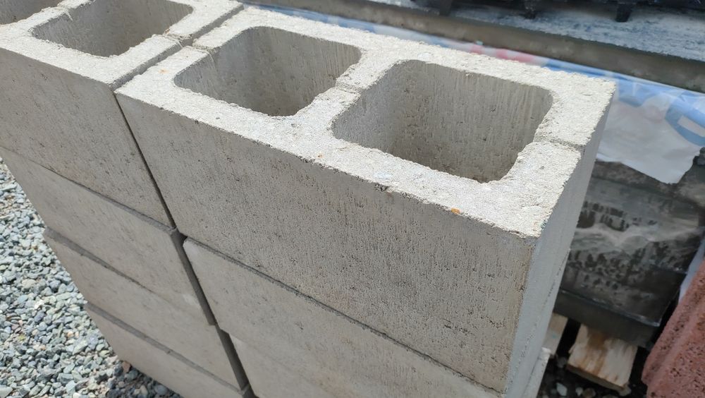 Pustak betonowy konstrukcji 39*19*19 bloczek ogrodzenie mur płot mury ...