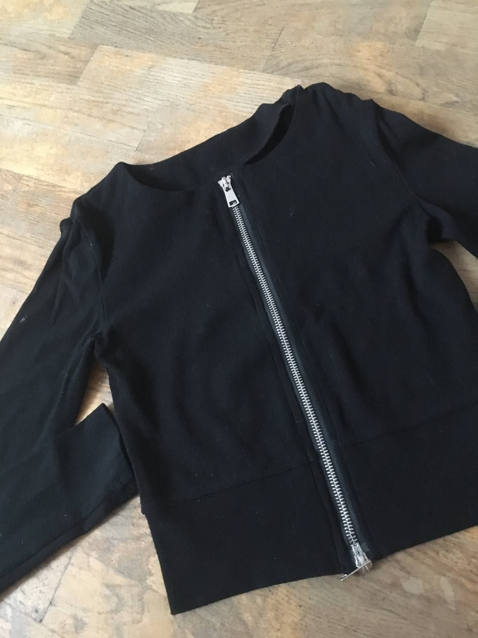 Кофта лонгслив чорна на замку нова y2k basic classic opium long sleeve ...