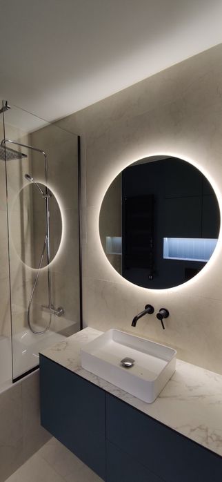 Дзеркала з Led підсвіткою Дзеркала в рамі 2 650 грн Вікна двері скло дзеркала Львів на Olx