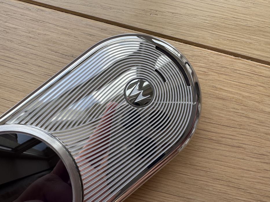 Motorola AURA R1 - як НОВИЙ ! - Оригінал ! Luxury vintage phone ретро ...