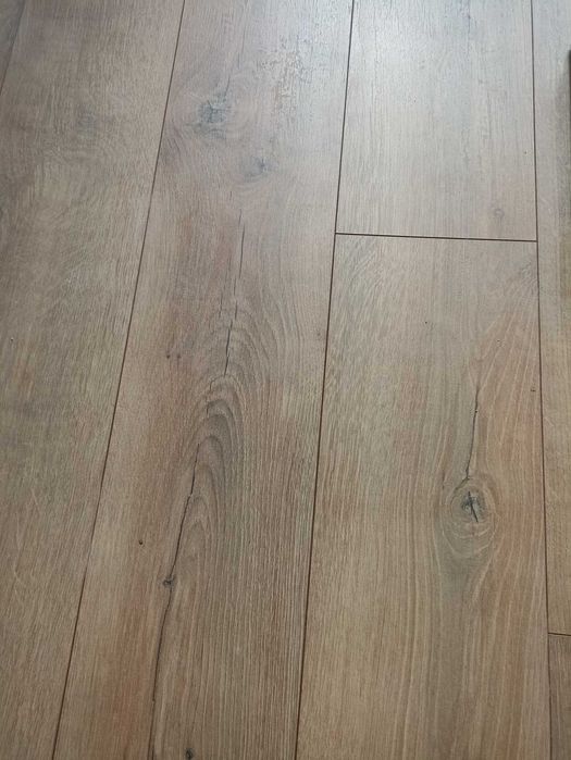 Panele Swiss Krono - Panel podłogowy Dąb Borima Chojnice • OLX.pl