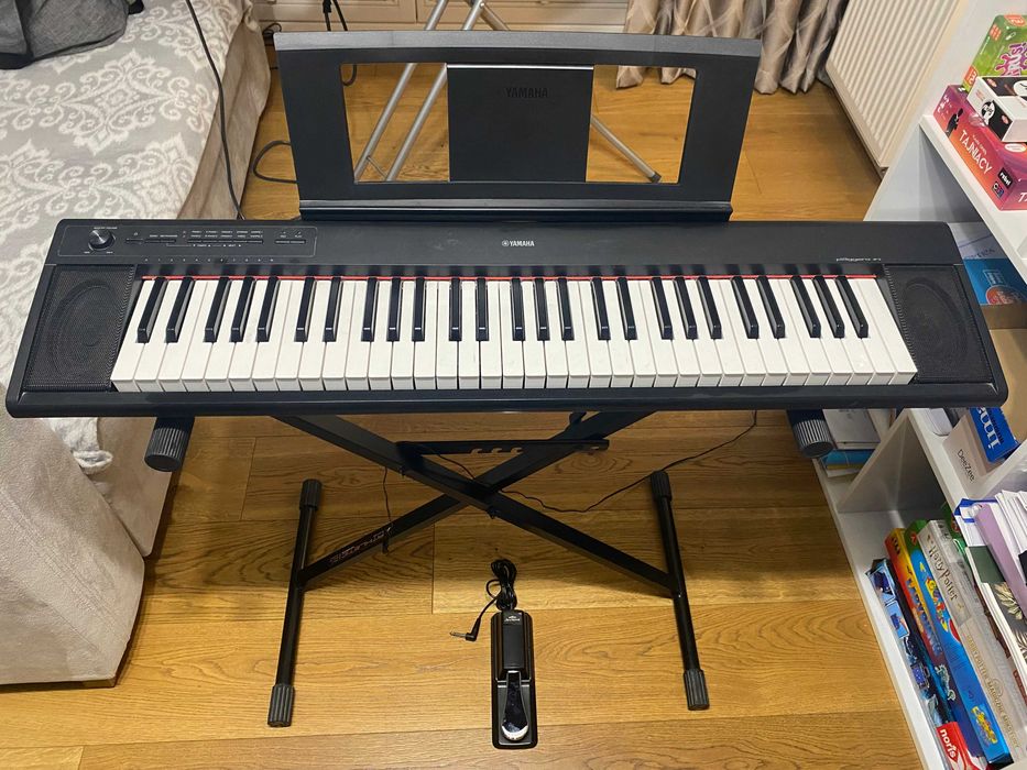 Pianino Yamaha Piaggero NP-12 w zestawie z pedałem i statywem Warszawa ...