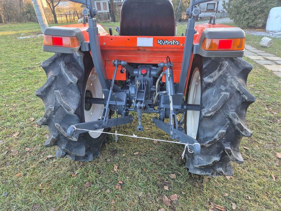 Traktor 4x4 kubota gl 27 Km iseki wspomaganie Męcina • OLX.pl