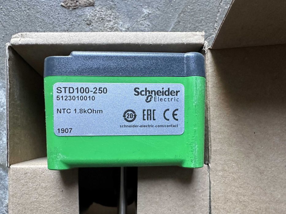 Kanałowy czujnik temperatury STD100-250 Schneider Electric Łódź Widzew • OLX.pl