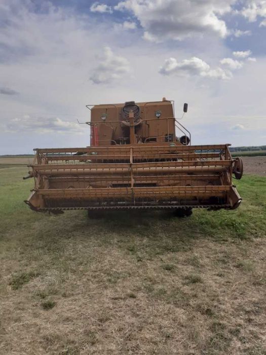 Kombajn zbożowy Bizon ZO56 Sokołów Podlaski • OLX.pl