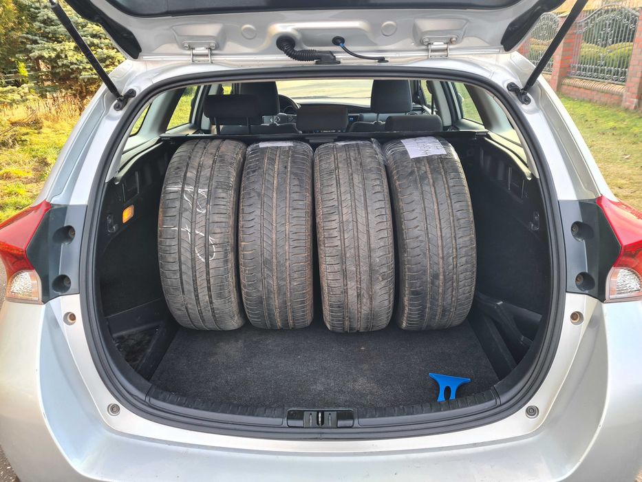 Toyota Auris Kombi 1.6 przeb.185tys 2018r I-wl. Sal.Pol.Bezwyp. ASO ...