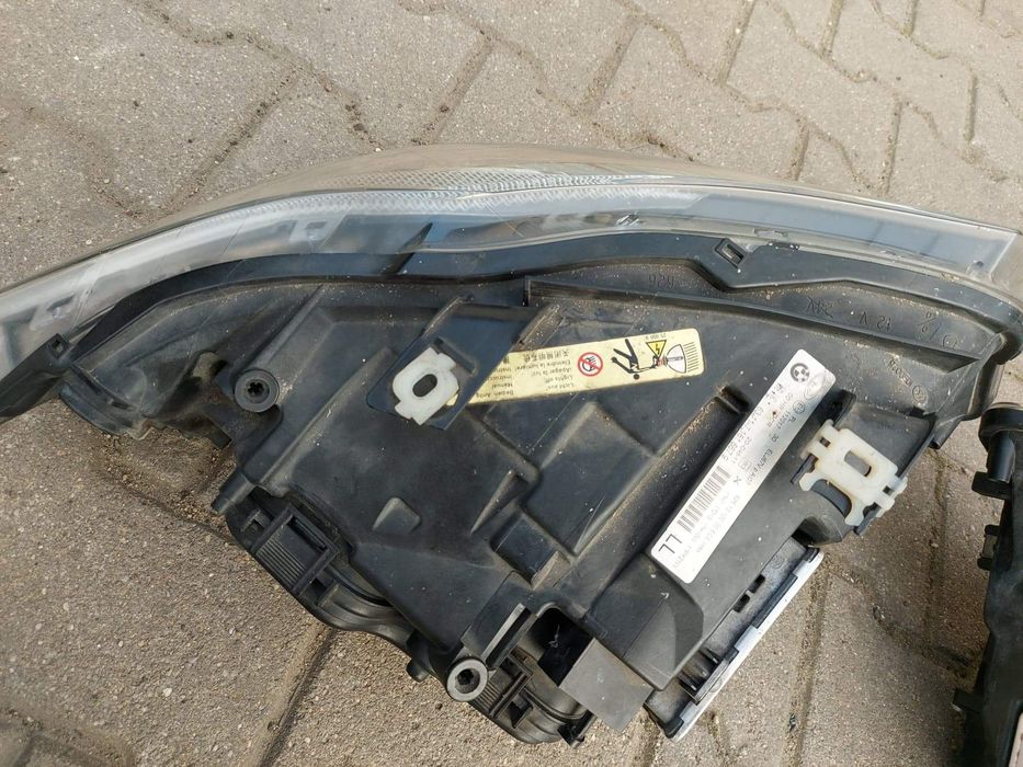 Lampa reflektor prawa lewa BMW E90 E91 przed liftem xenon nie skrętna ...