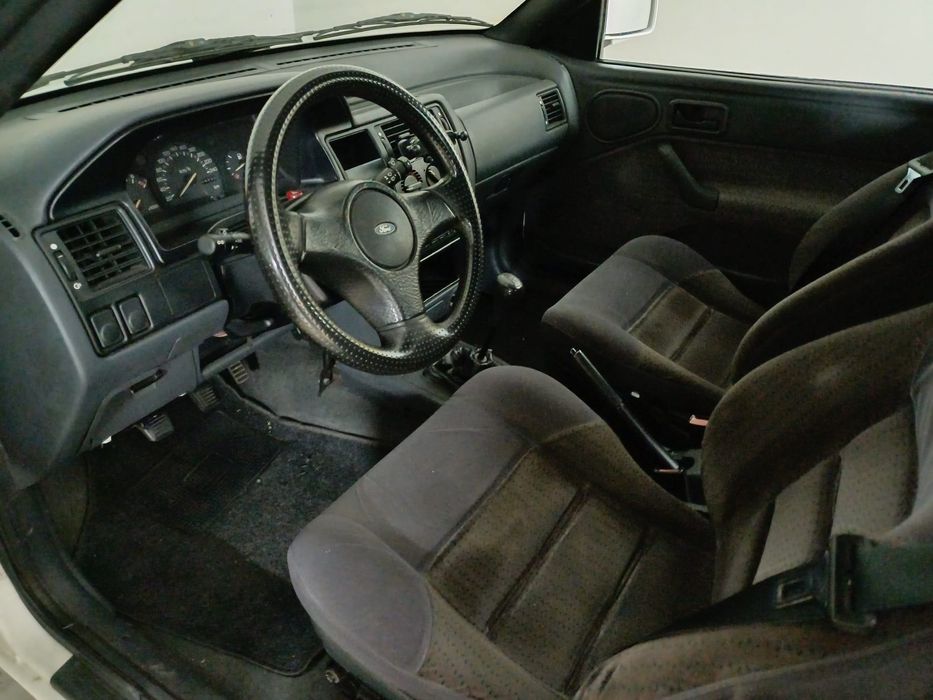 Ford Escort Cabriolet São Martinho • OLX Portugal