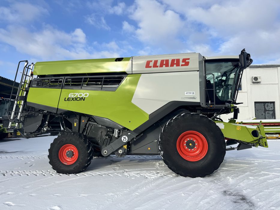 Комбайн ClLAAS Lexion 6700: 385 000 € - Комбайн Дніпро на Olx