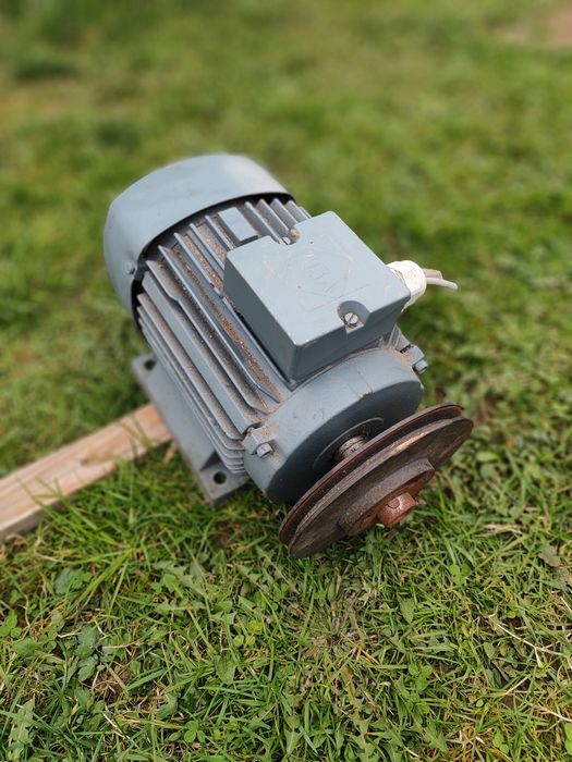 Silnik elektryczny 3-fazowy Kowalowy • OLX.pl