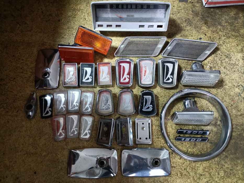 Эмблемы хром ваз 2101-2106 СССР: 100 грн. - Наклейки, емблеми, значки Дніпро на Olx